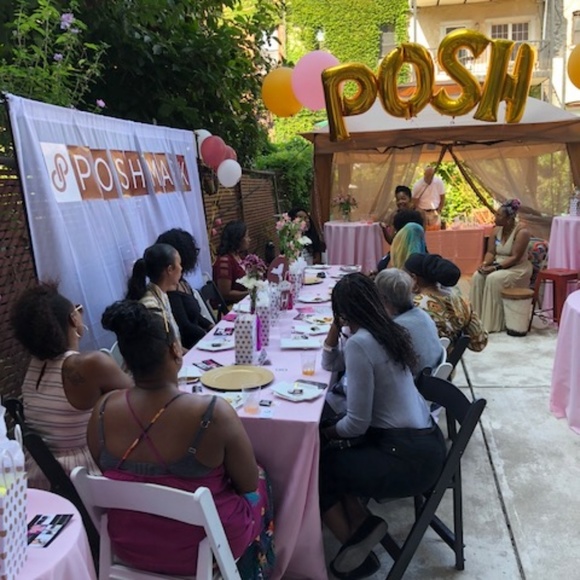 Posh N Sip | Bags | Posh N Sip Uptown Manhattan | Poshmark